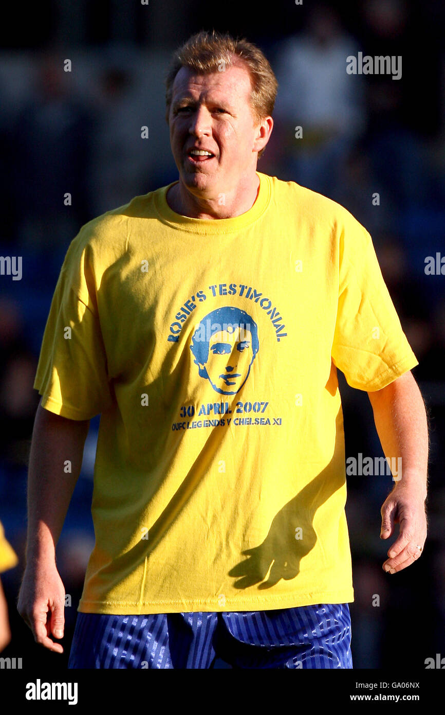 Soccer - Peter Rhoades-Brown Testimonial - Oxford United v Chelsea XI ...