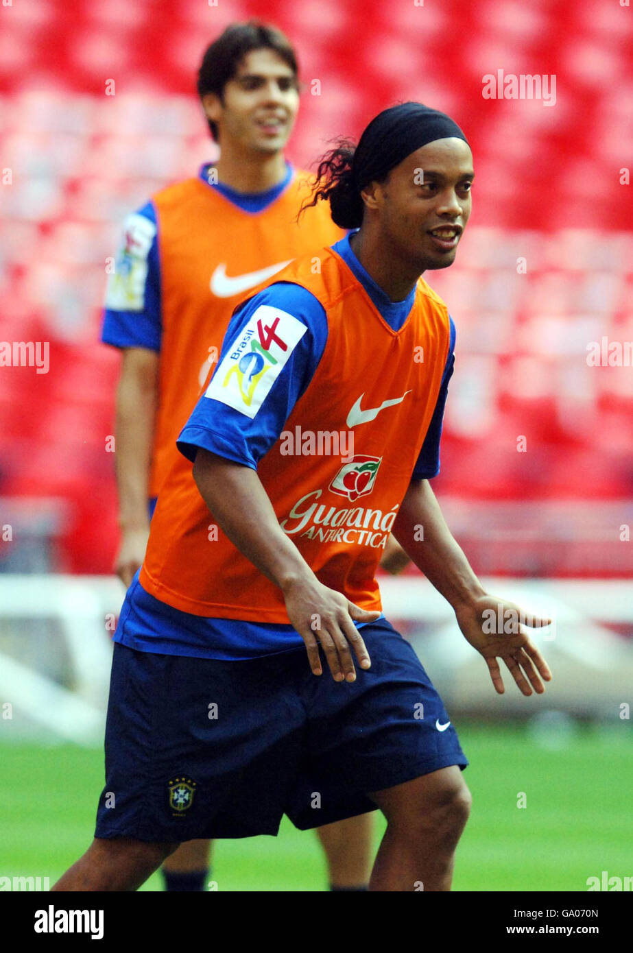 Soccer brazil training session wembley stadium hi-res stock photography ...