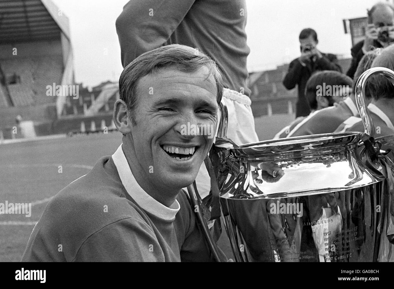 Pat crerand scotland hi-res stock photography and images - Alamy