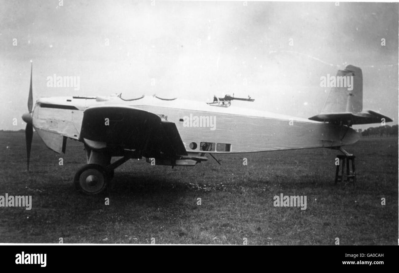 This image from the Ray Wagner Collection depicts a U.S. military ...
