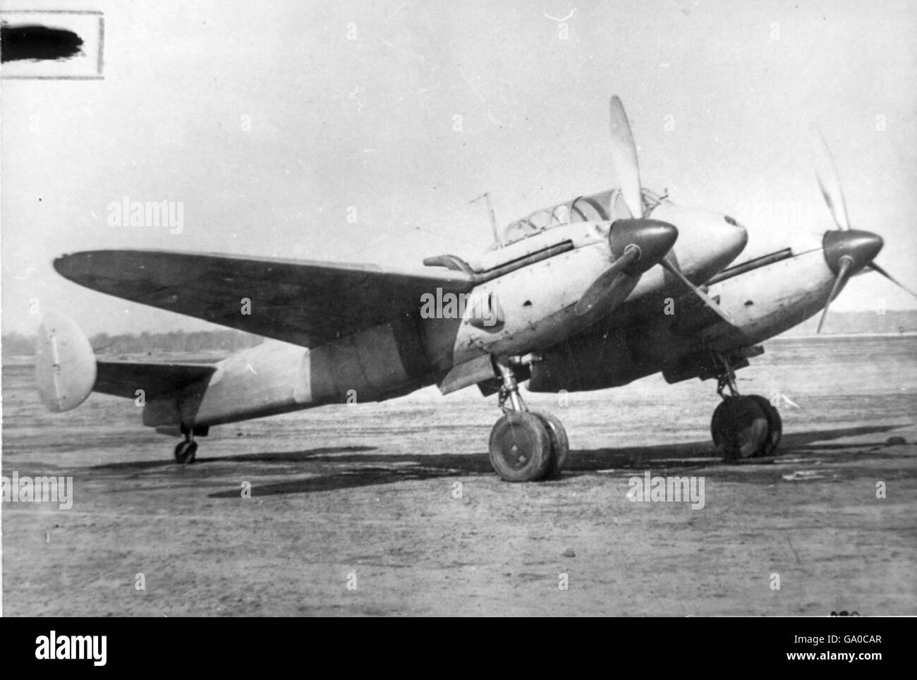 Photograph from the Ray Wagner Collection, depicting a Boeing B-47E ...