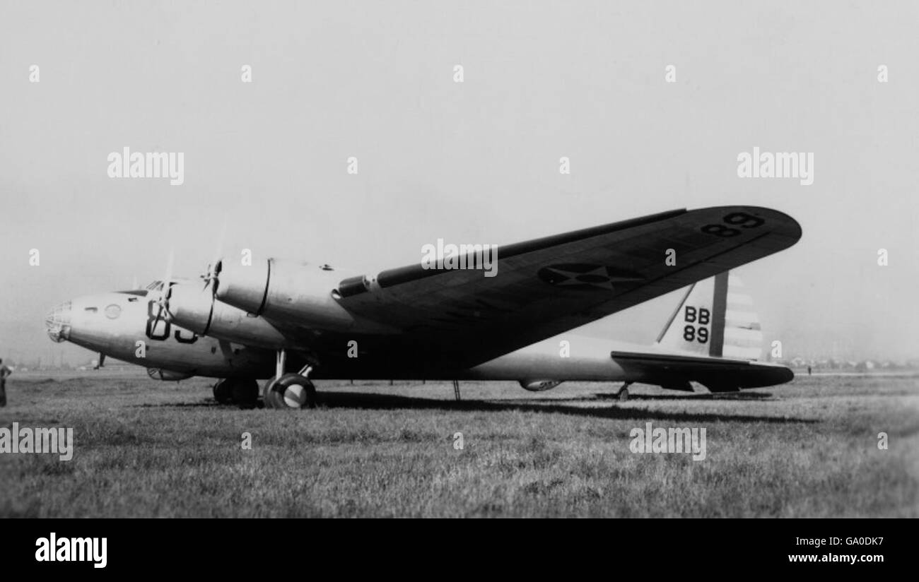 Lockheed aircraft factory Black and White Stock Photos & Images - Alamy