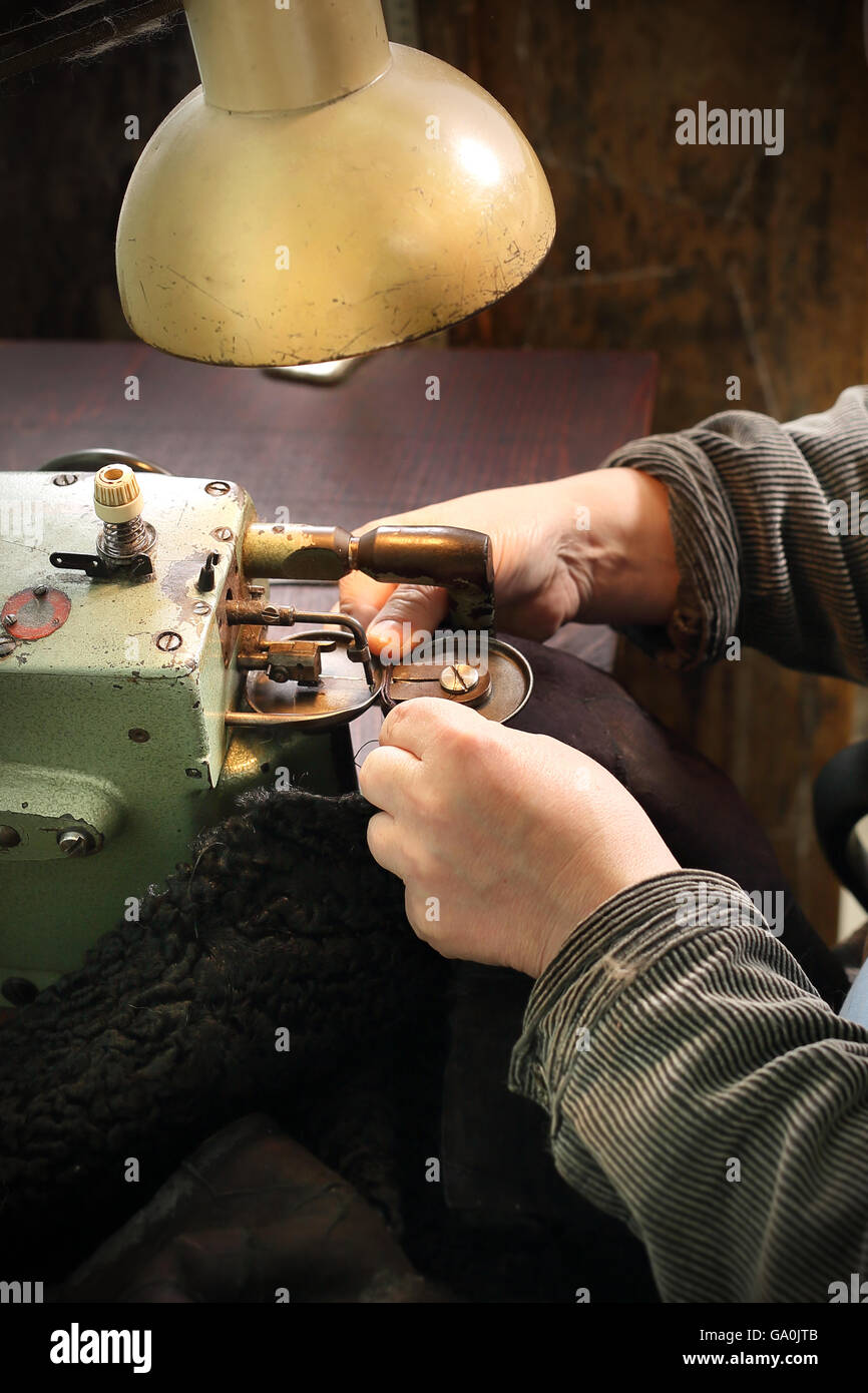 Furrier hi-res stock photography and images - Alamy