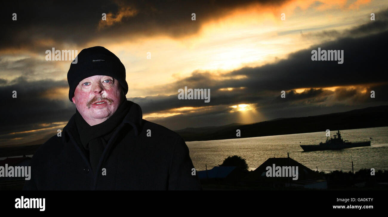 War ships falklands war hi-res stock photography and images - Alamy