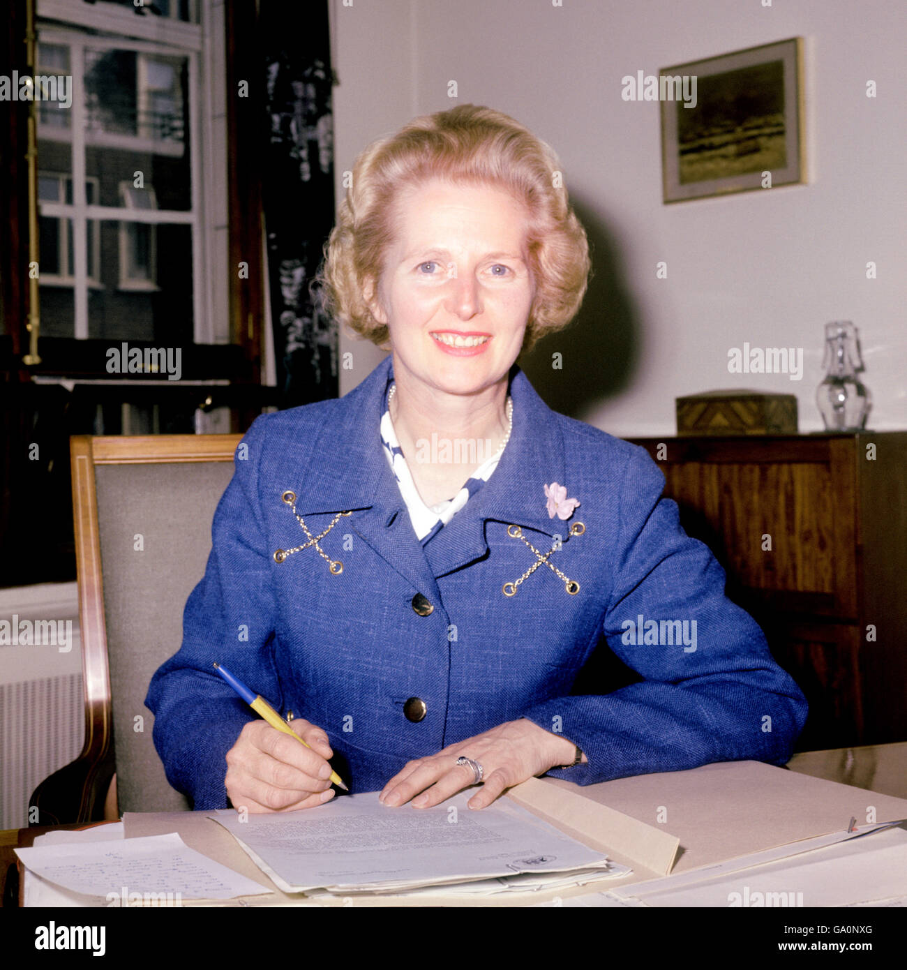 Half length mid top smiling thatcherscans margaretthatcher hi-res stock ...