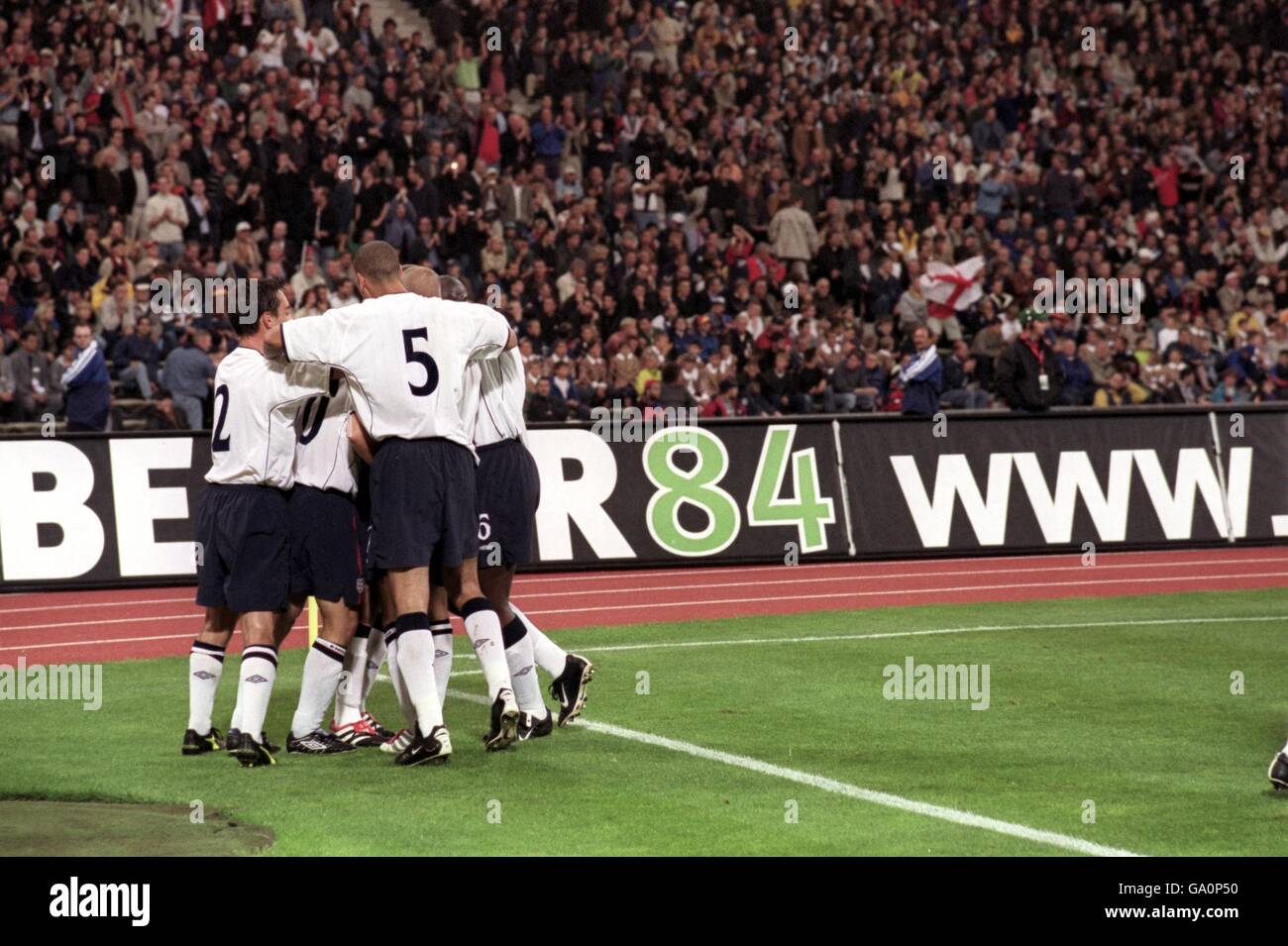 Soccer - World Cup 2002 Qualifier - Group Nine - Germany v England ...