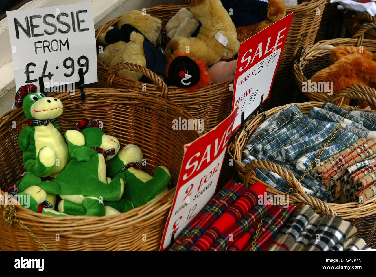 Scottish souvenirs on sales at a shop in Edinburgh Stock Photo - Alamy