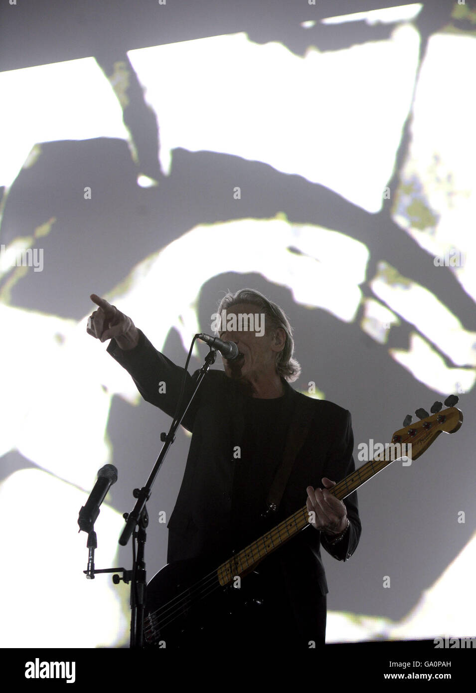 Roger waters gig hi-res stock photography and images - Alamy