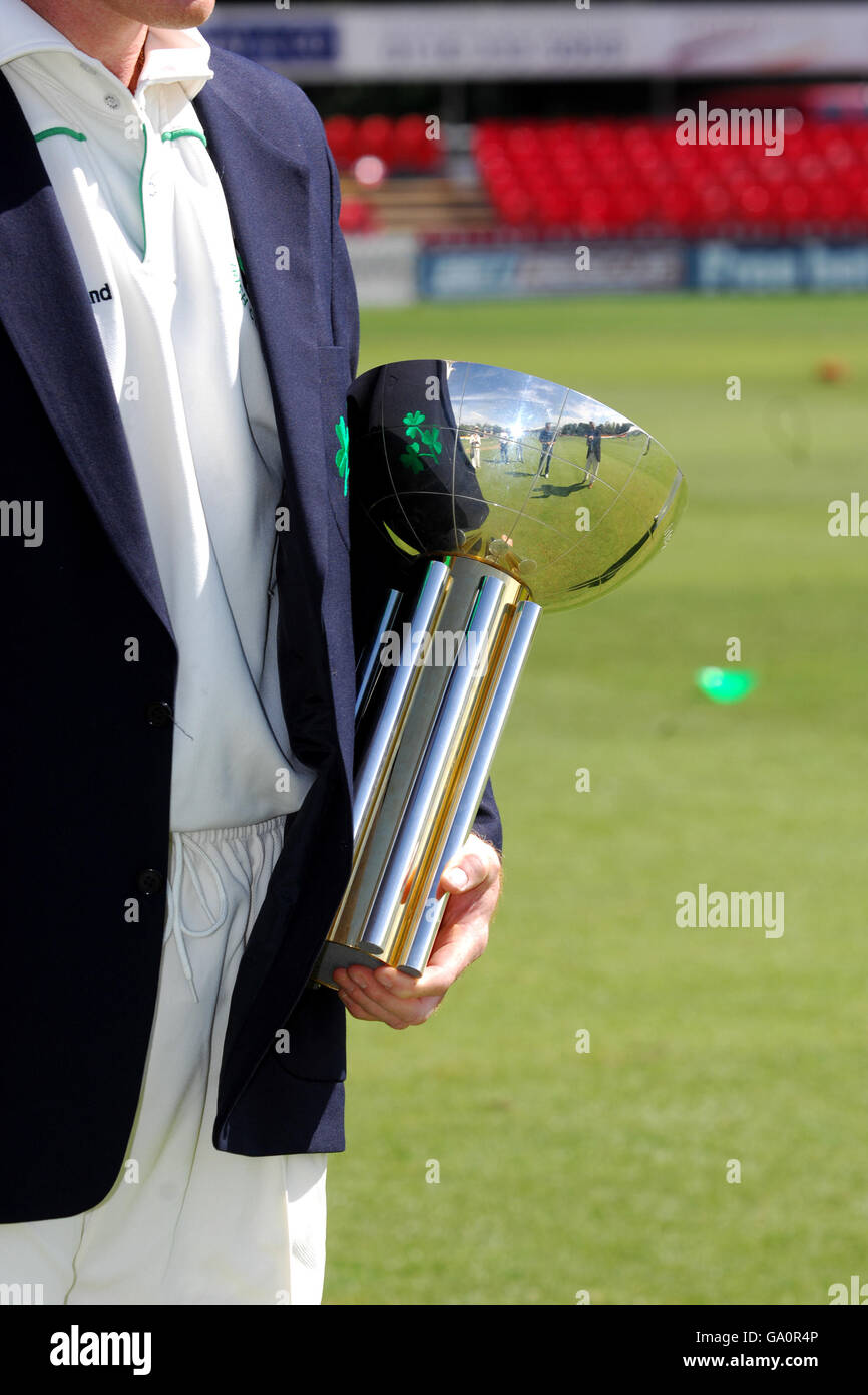 Intercontinental cup trophy hi-res stock photography and images - Alamy