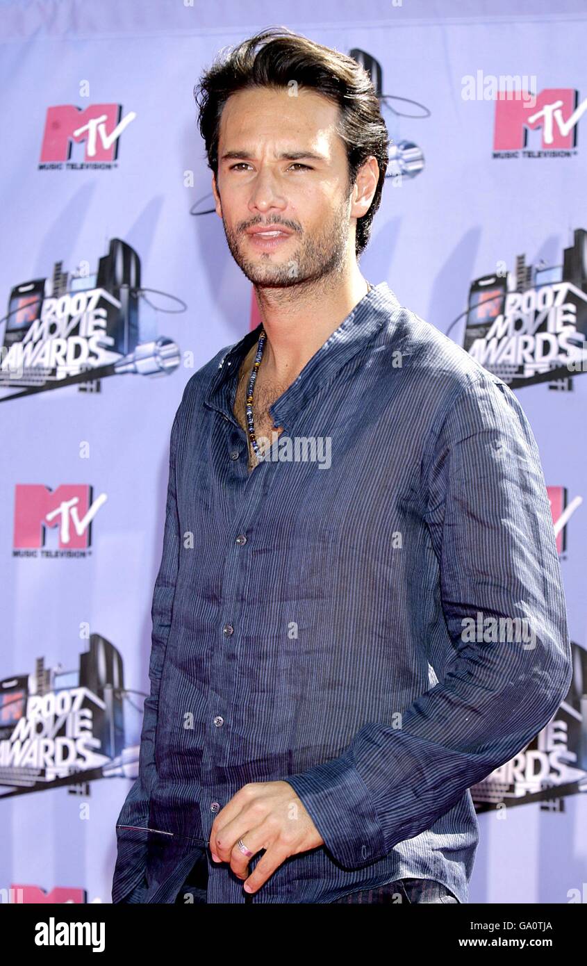 MTV Movie Awards 2007. Rodrigo Santoro arrives for the 2007 MTV Movie ...