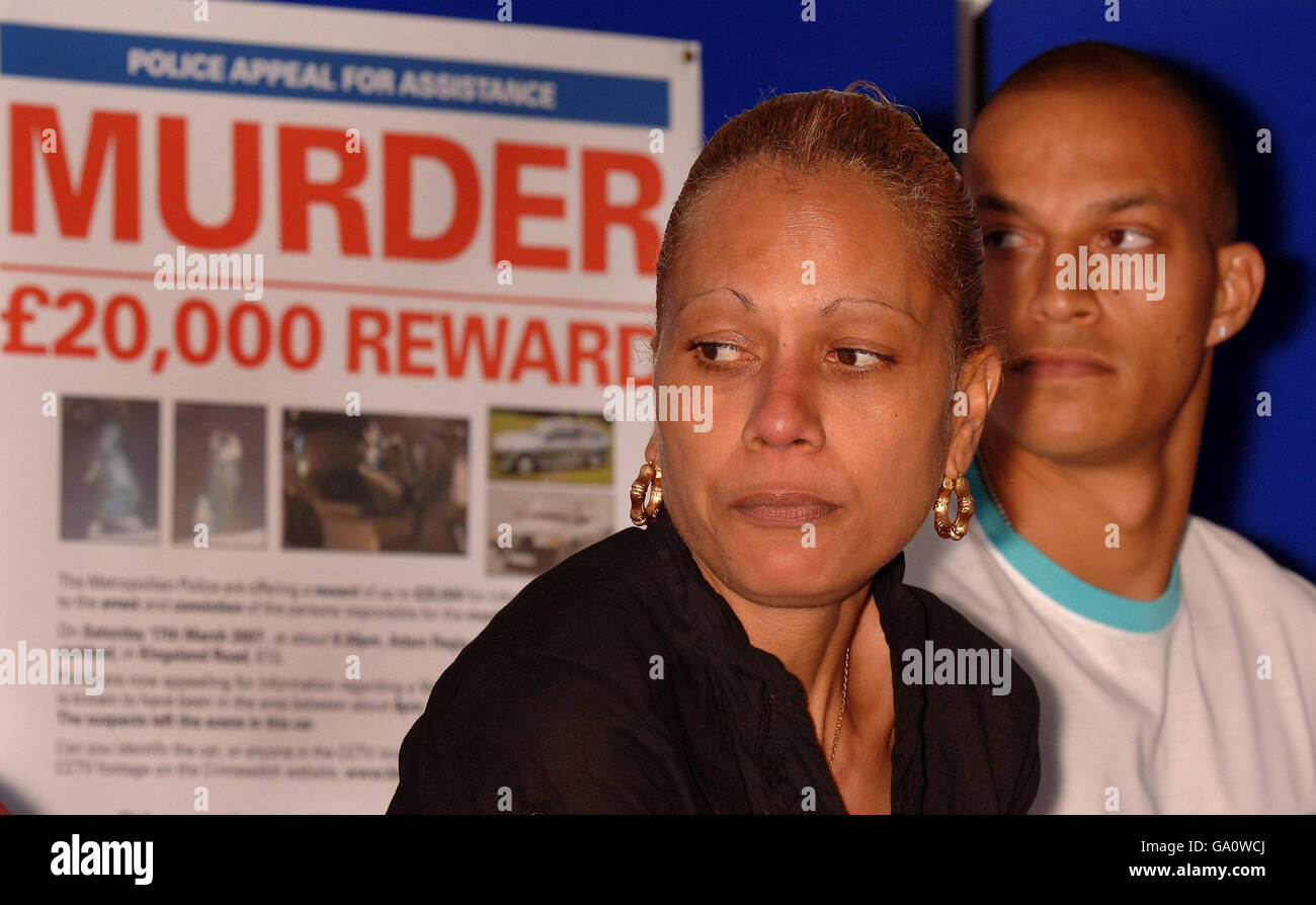 Stab murder victims mother in fresh tv appeal hi-res stock photography ...