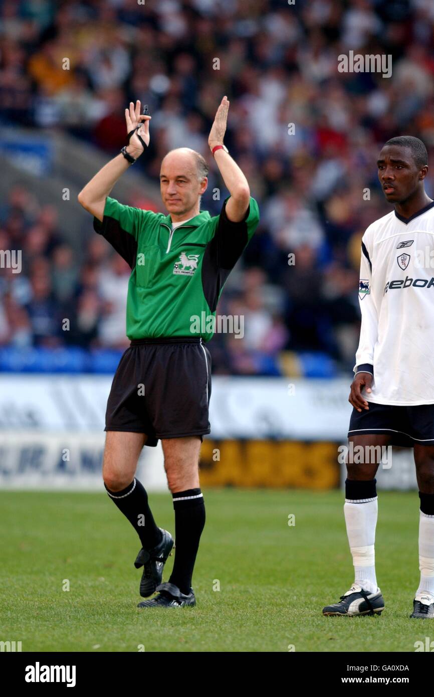 Referee david elleray signals a throw in hi-res stock photography and ...