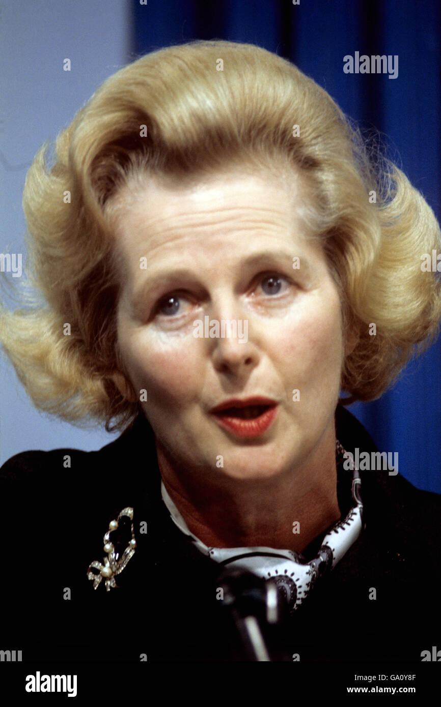 Head shot of margaret thatcher hi-res stock photography and images - Alamy