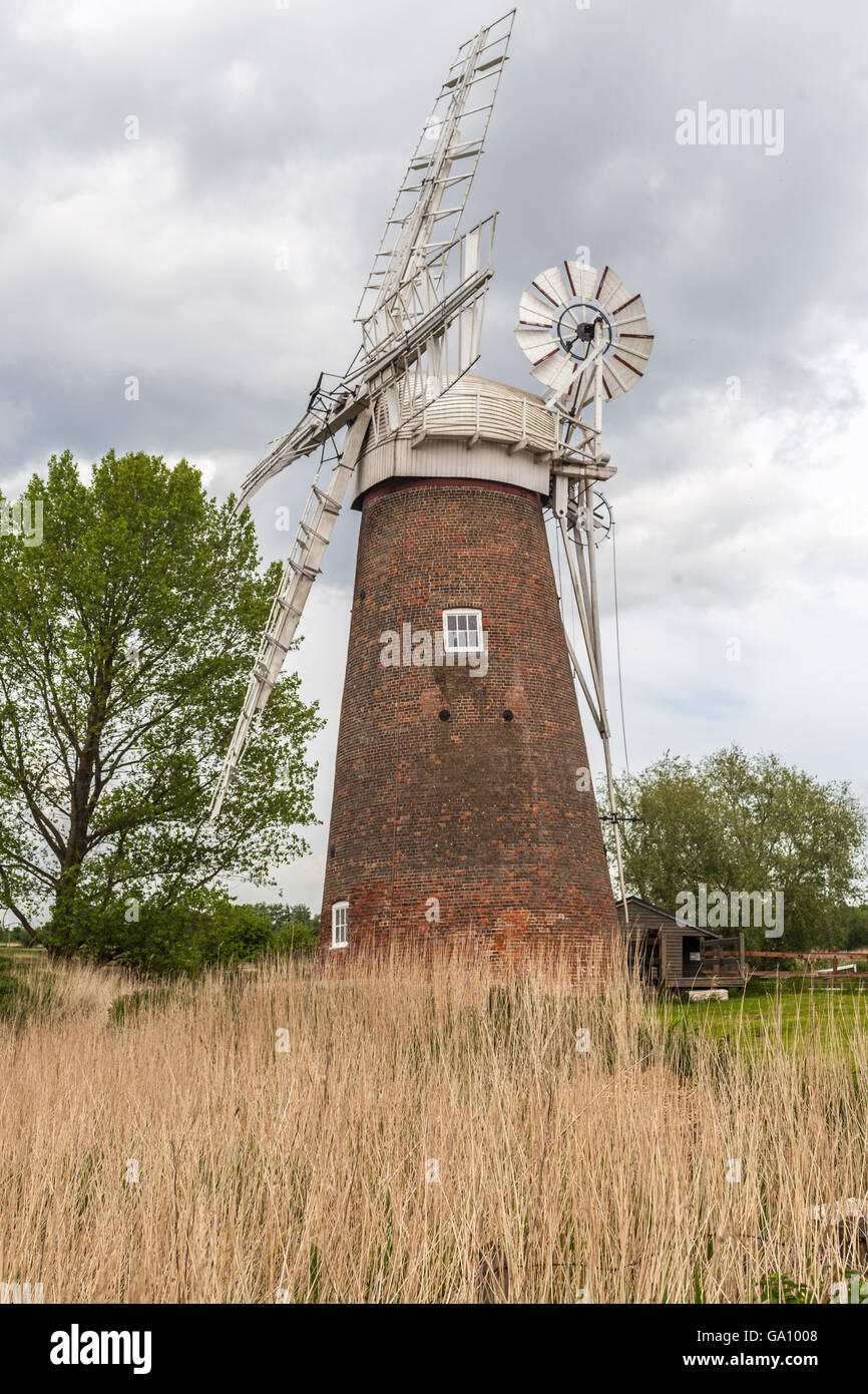 windmill hardley norfolk wind pump broads uk Stock Photo - Alamy