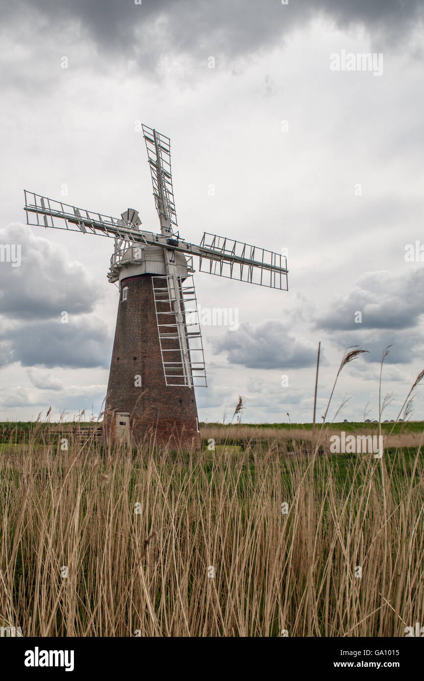 windmill hardley norfolk wind pump broads uk Stock Photo - Alamy