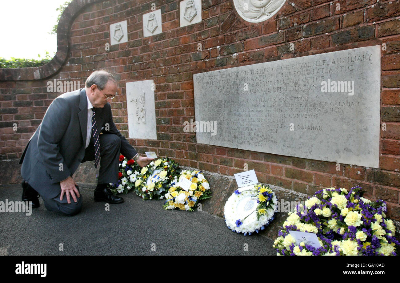 Falklands war 25th anniversary Stock Photo - Alamy