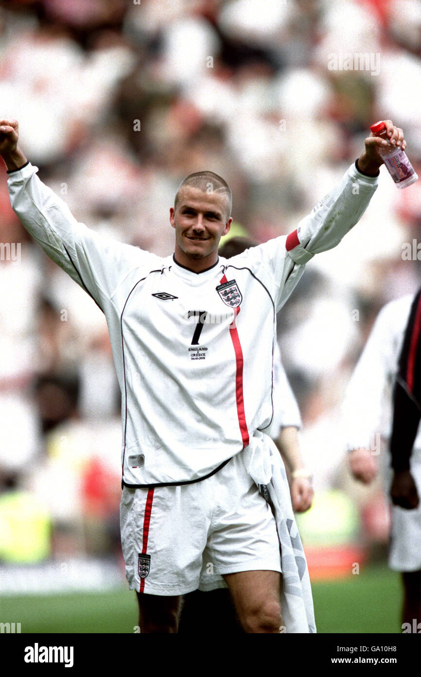 David beckham england greece hi-res stock photography and images - Alamy