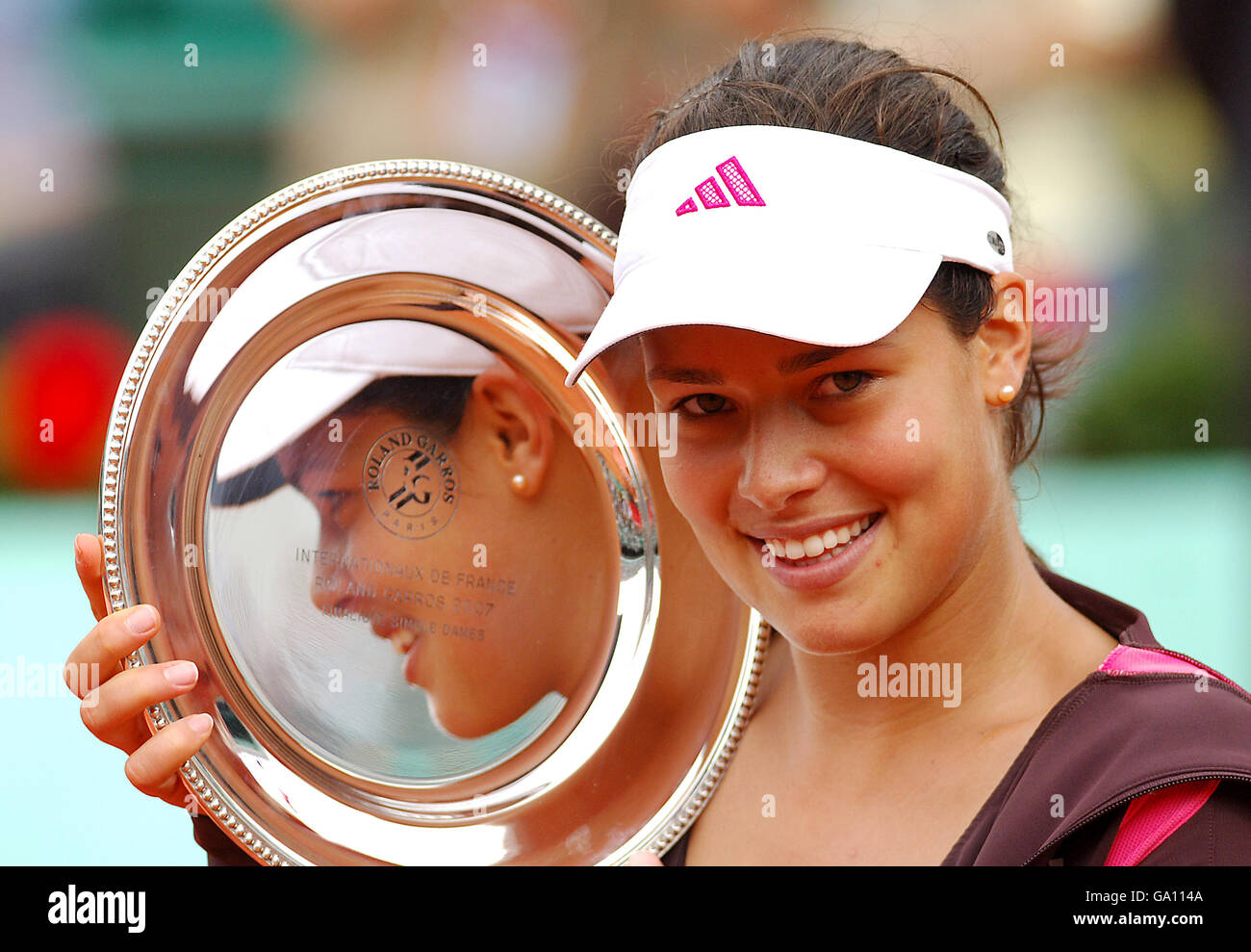 French open womens trophy hi-res stock photography and images - Alamy