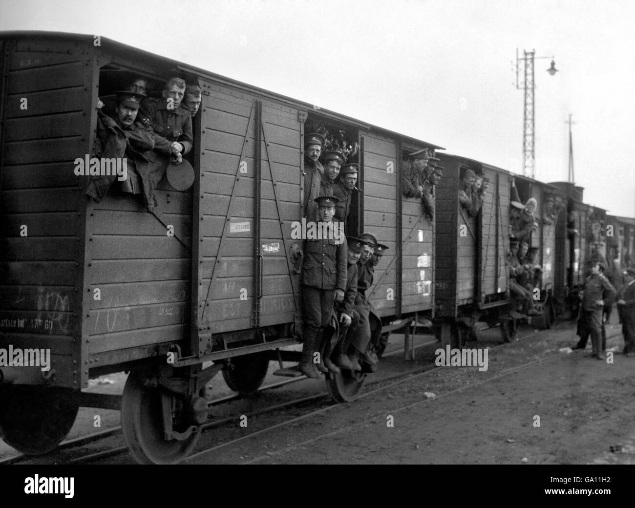 Ww1 soldiers train hi-res stock photography and images - Alamy