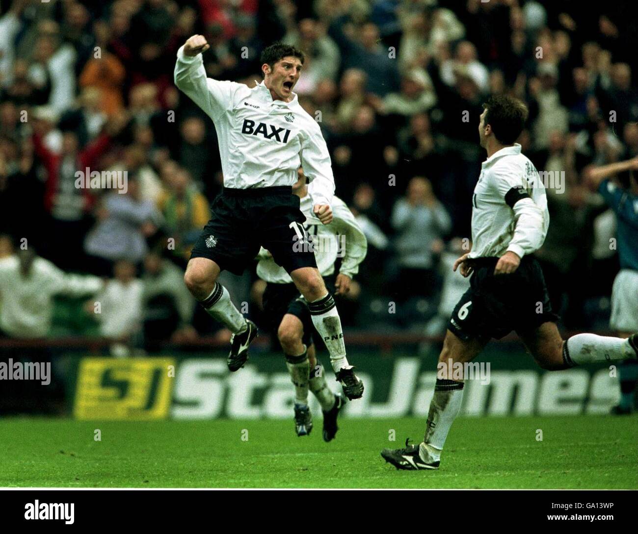 Jon macken manchester city hi-res stock photography and images - Alamy