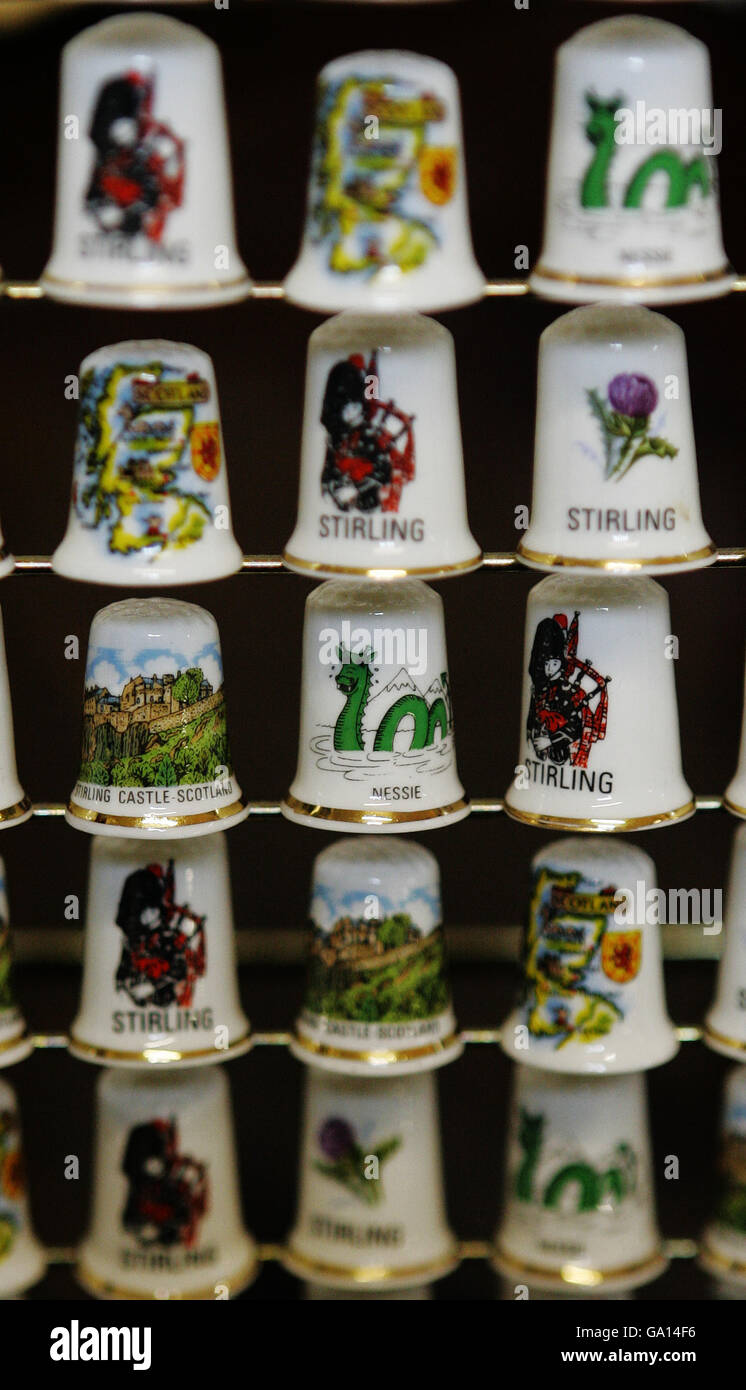 Scottish Souvenirs on display at a Scottish shop in Stirling Stock ...