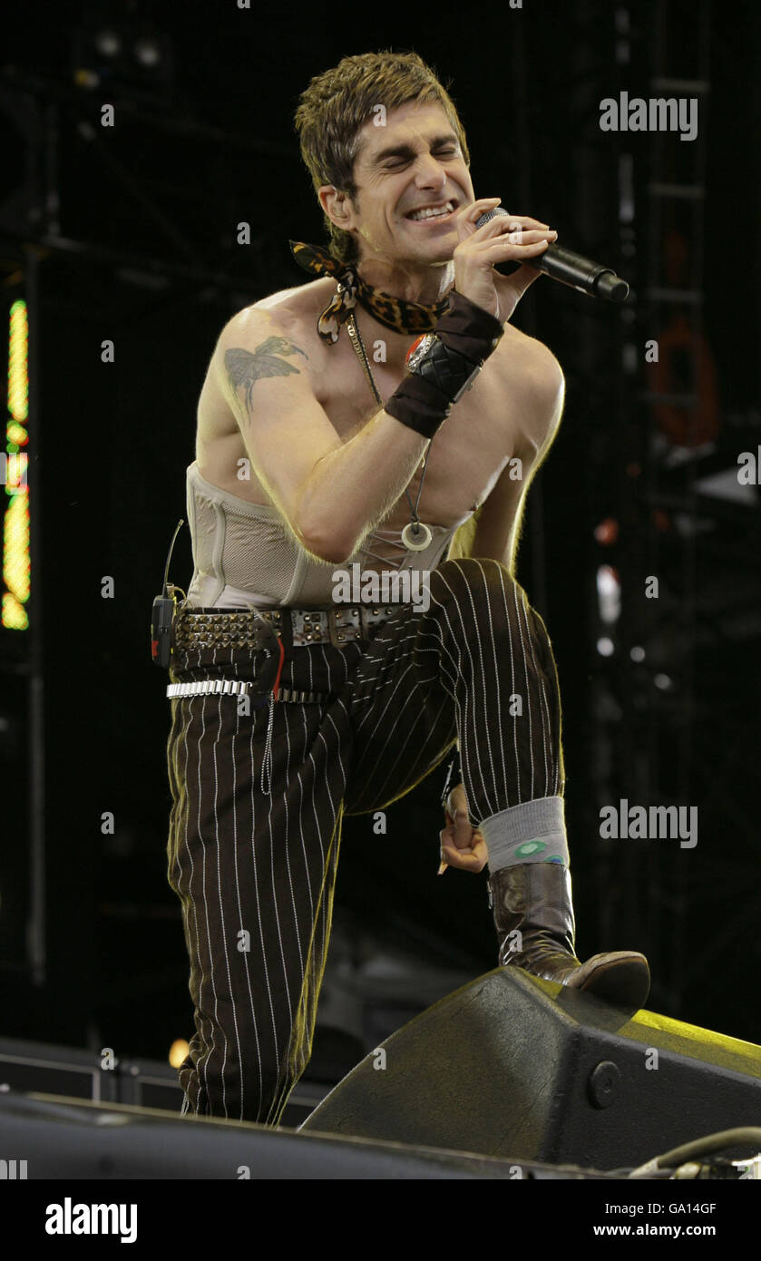 Perry Farrell and his band Satalite Party performing on the Main Stage ...