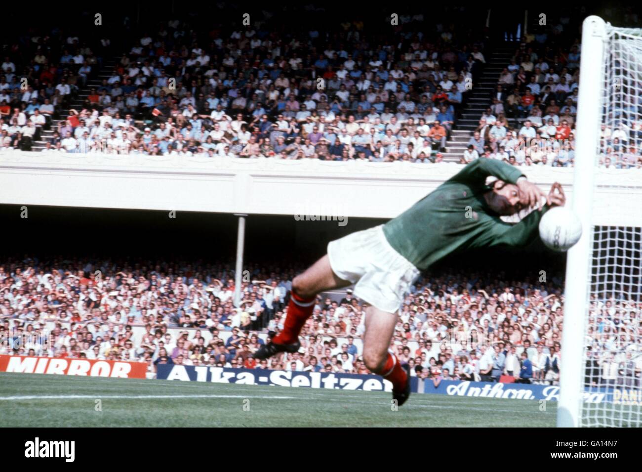 Jimmy rimmer hi-res stock photography and images - Alamy