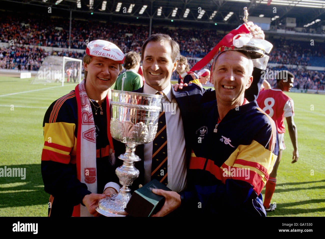 Soccer littlewoods cup final arsenal v liverpool wembley stadium hi-res ...