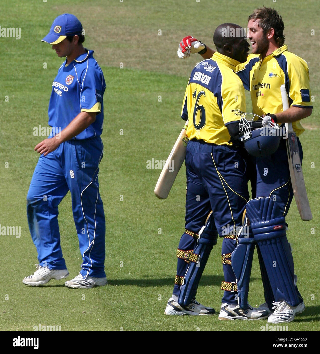 Durham Dynamos's Ottis Gibson and Liam Plunkett celebrate beating Essex ...