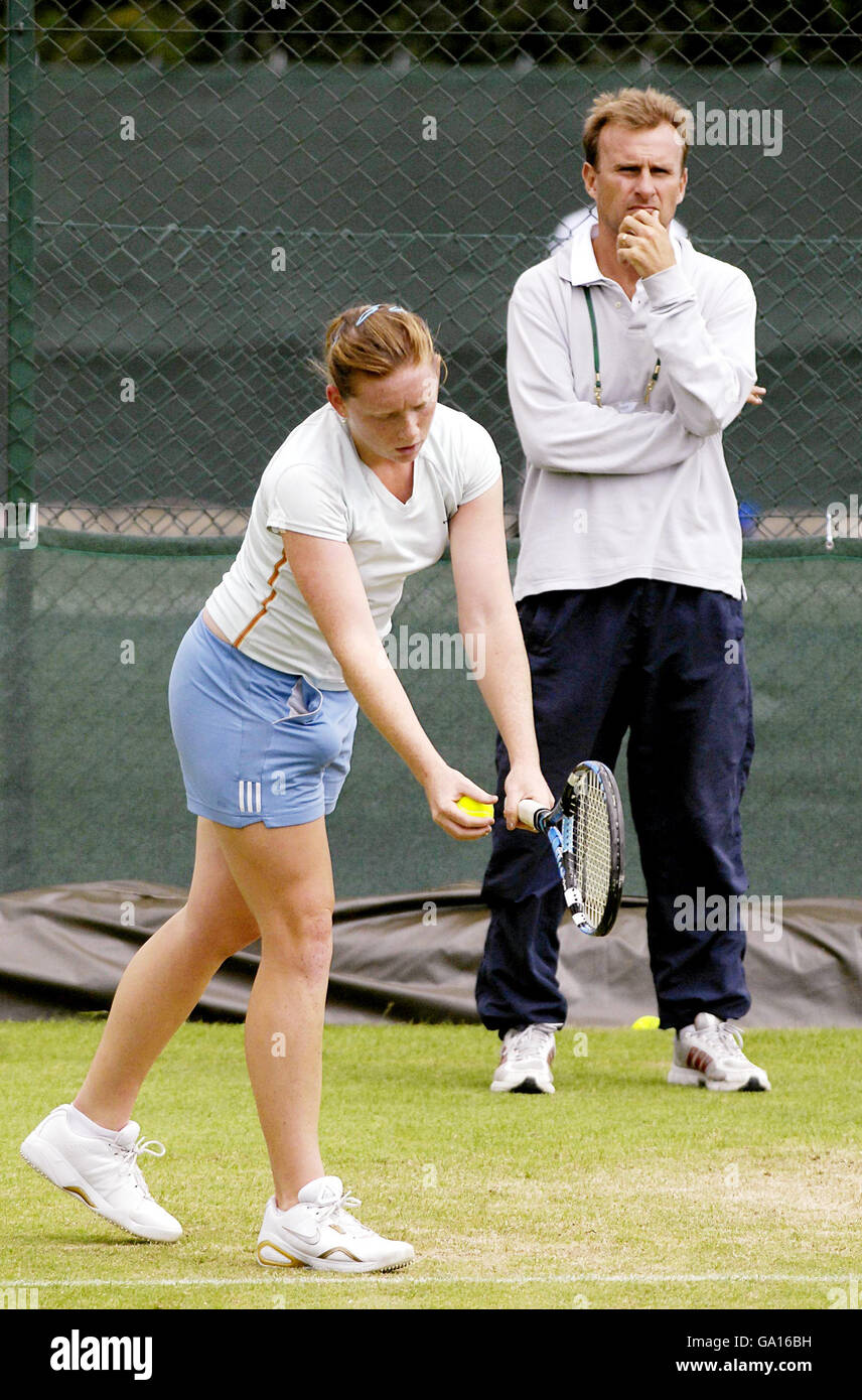 Great Britain's Naomi Cavaday practices as her coach David Felgate ...