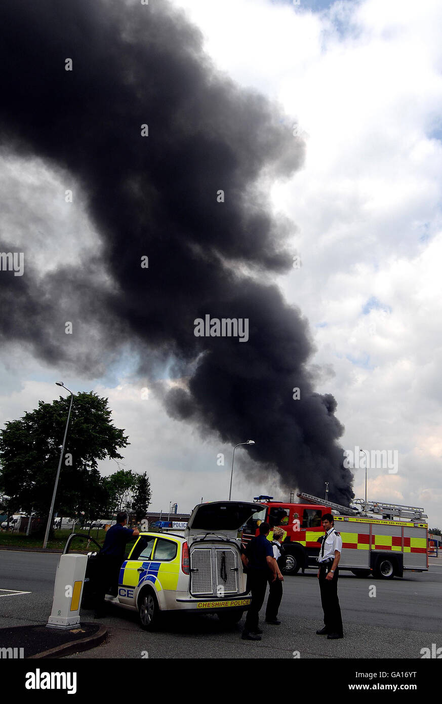 Police seal off the scene of a chemical fire in Crewe, Cheshire Stock ...