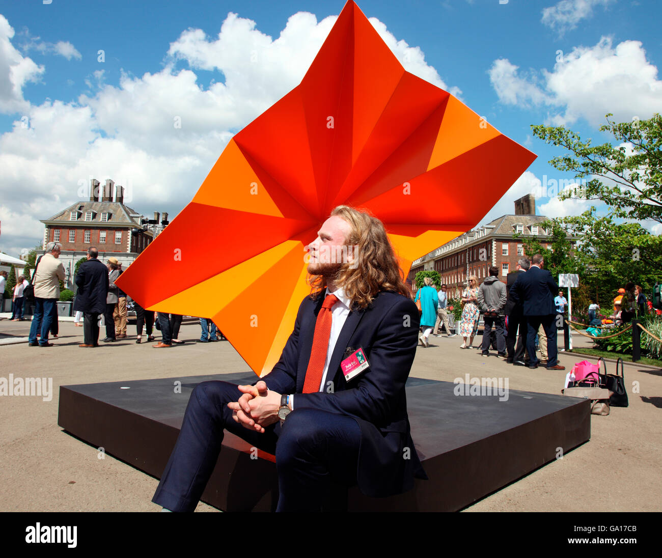Patrick Hurst with his artwork Grand Mirror Form at RHS Chelsea Flower ...