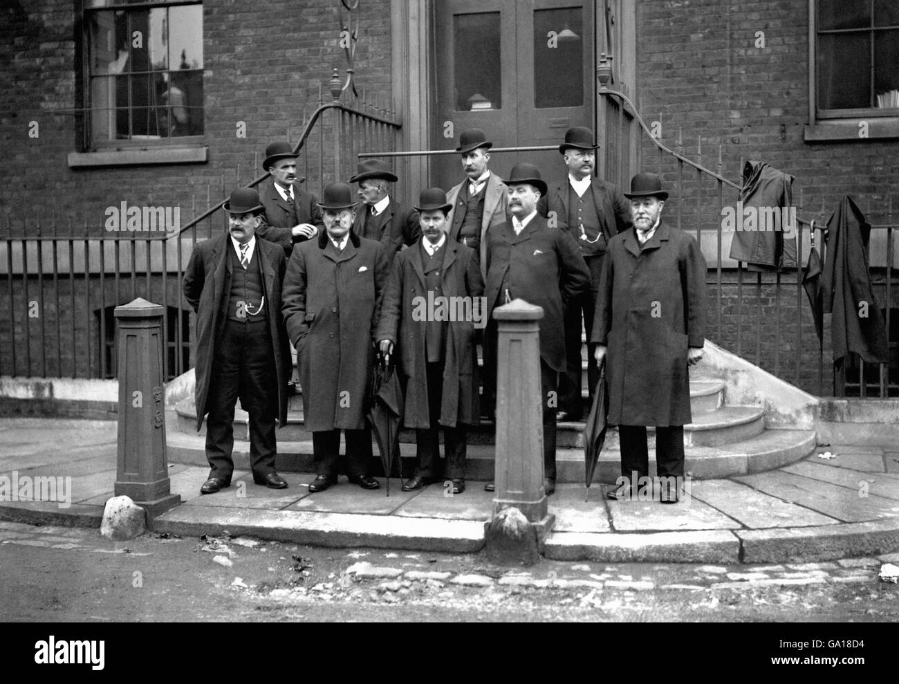 Servants 1900 High Resolution Stock Photography and Images - Alamy