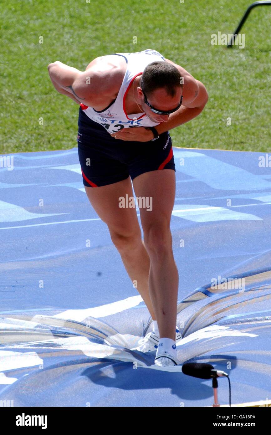 Bowing Out High Resolution Stock Photography and Images - Alamy