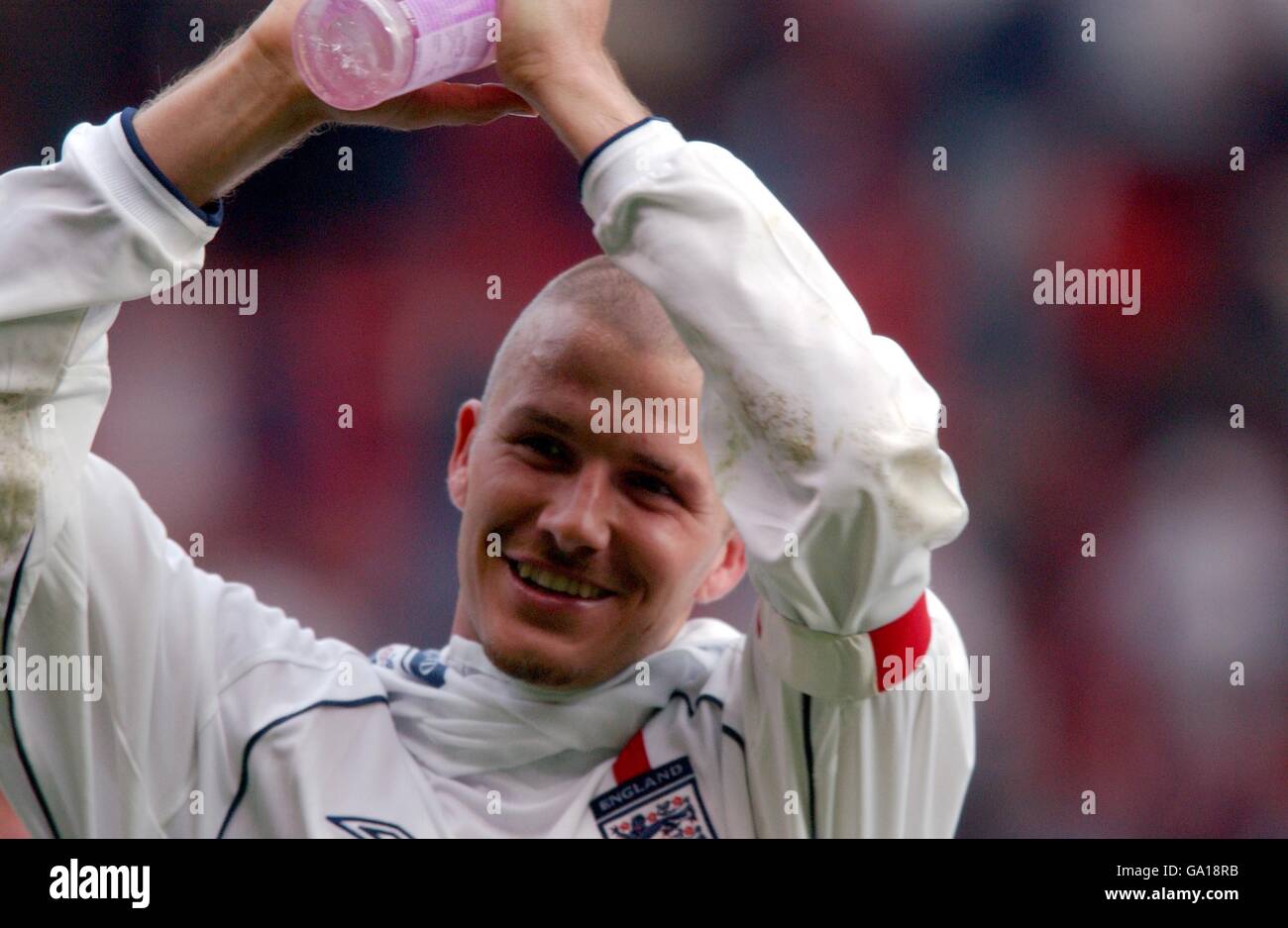 David beckham england greece hi-res stock photography and images - Alamy
