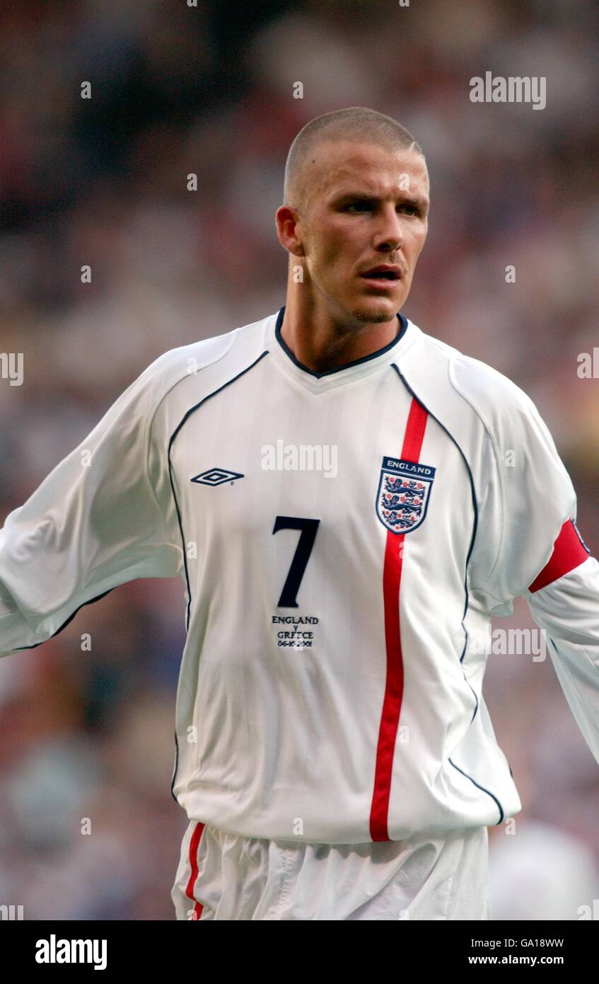 David beckham england greece hi-res stock photography and images - Alamy