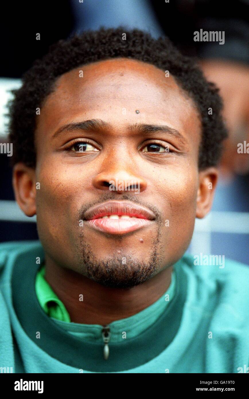 Celestine babayaro nigeria hi-res stock photography and images - Alamy