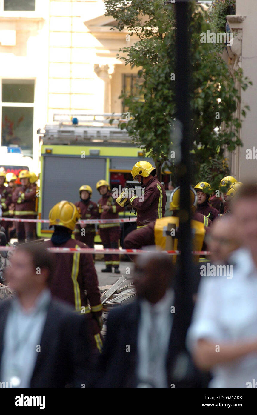 Building collapses in London Stock Photo - Alamy