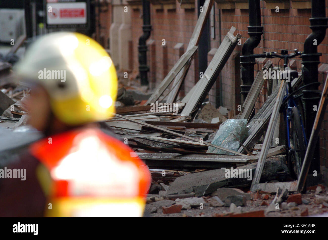 Building collapses in London Stock Photo - Alamy