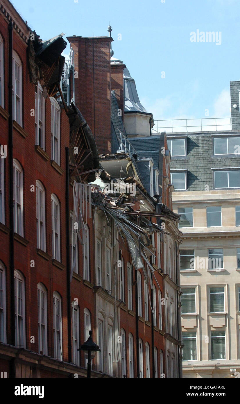 Building collapses in London Stock Photo - Alamy