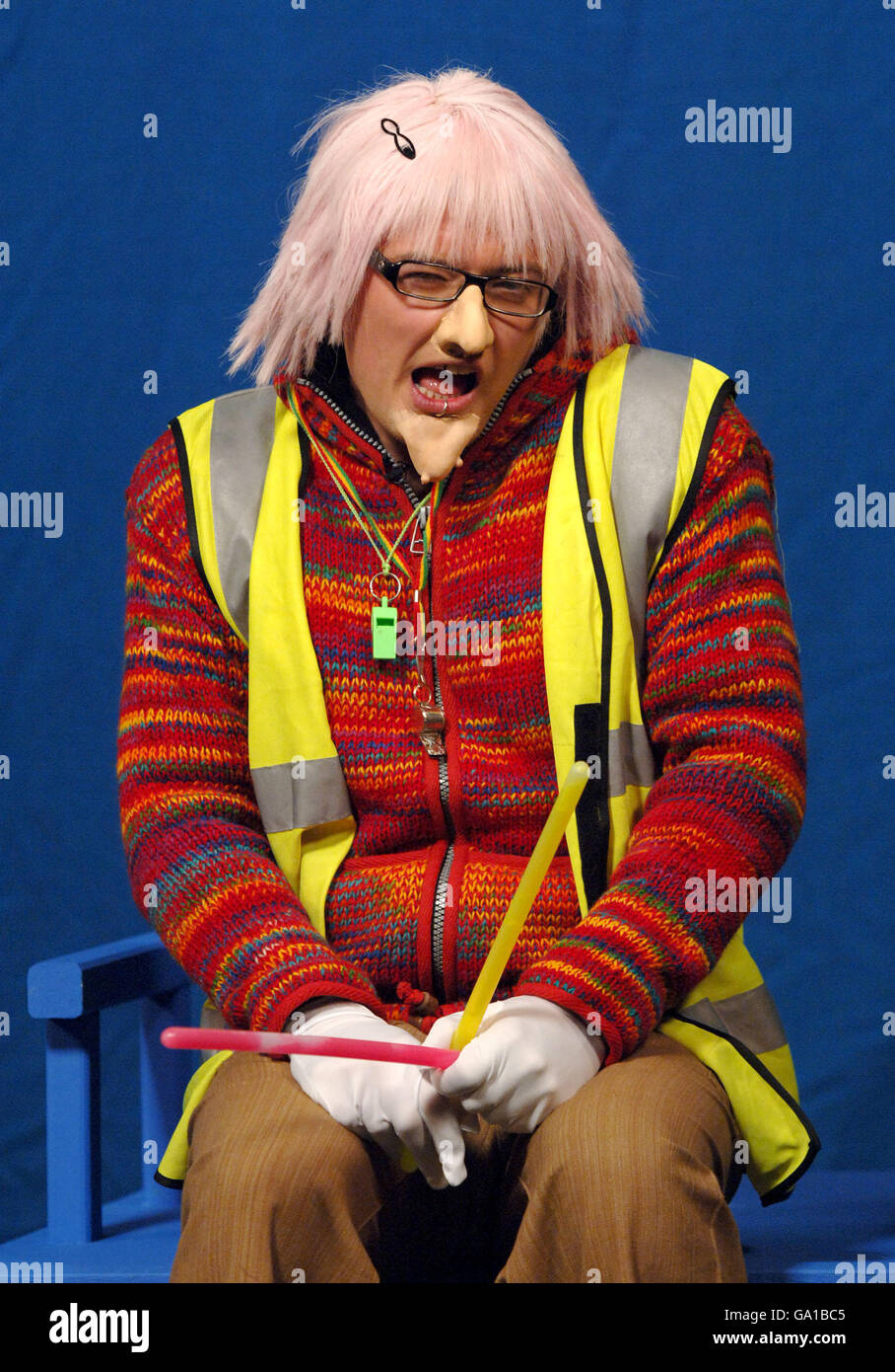 Channel 4 @ 2305 hi-res stock photography and images - Alamy