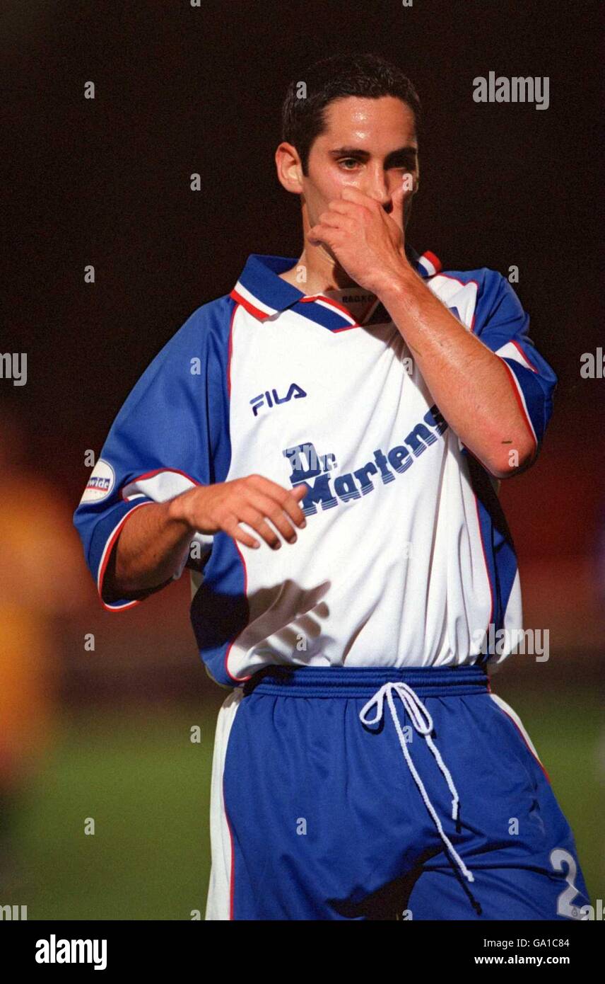 Andrew sambrook hi-res stock photography and images - Alamy