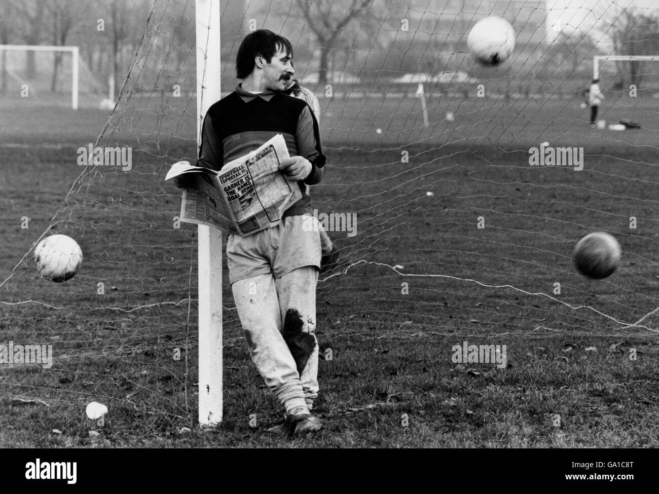 Derby keeper brian thornton during training 29 11 1987 hi-res stock ...