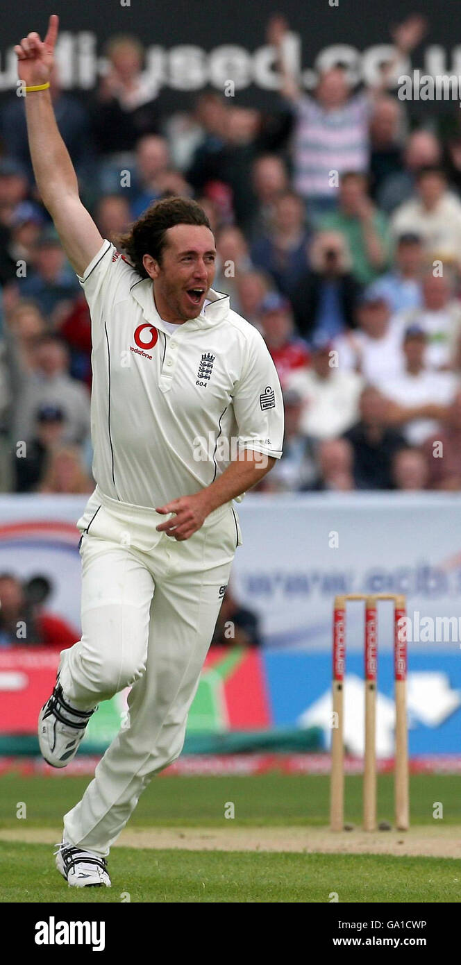 England's Ryan Sidebottom celebrates dismissing West Indies' Daren ...