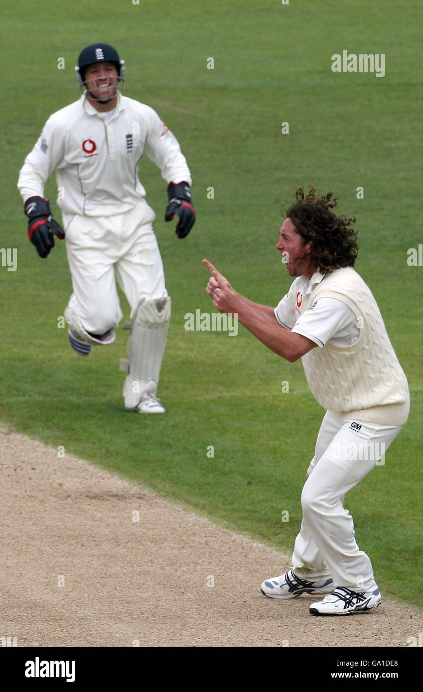 England's Ryan Sidebottom celebrates after bowling West Indies' Marlon ...
