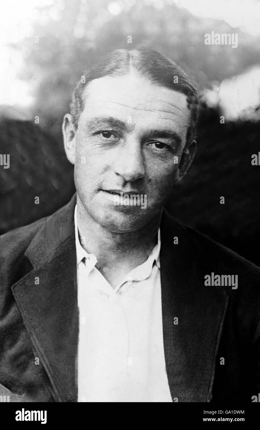 Cricket. Wally Hammond, Gloucestershire and England Stock Photo - Alamy