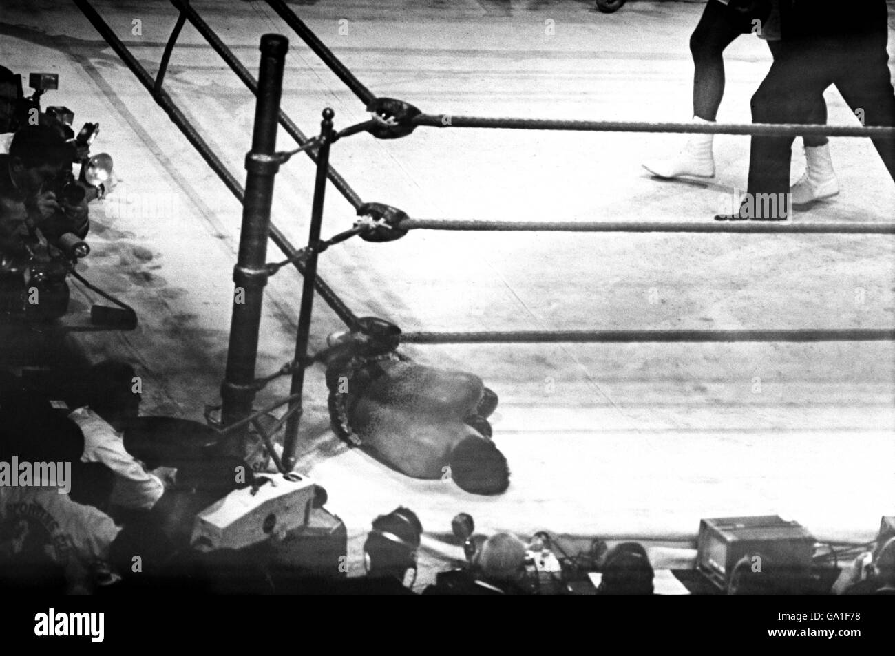 Boxing - World Heavyweight Championship - Muhammad Ali v Brian London ...