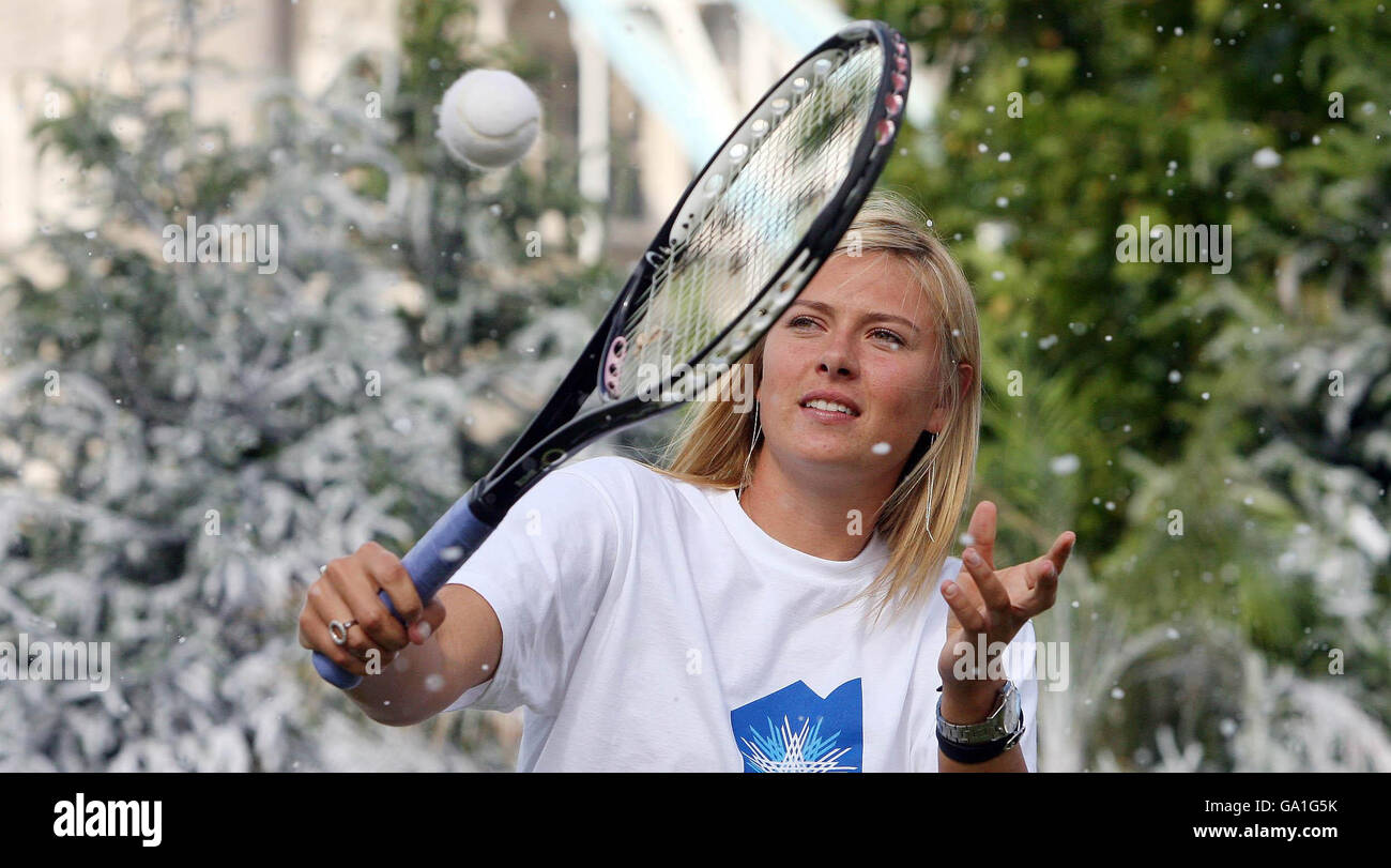Sharapova Olympic bid support Stock Photo - Alamy