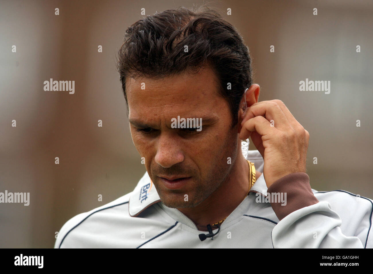 Surrey brown caps mark ramprakash in action hi-res stock photography ...