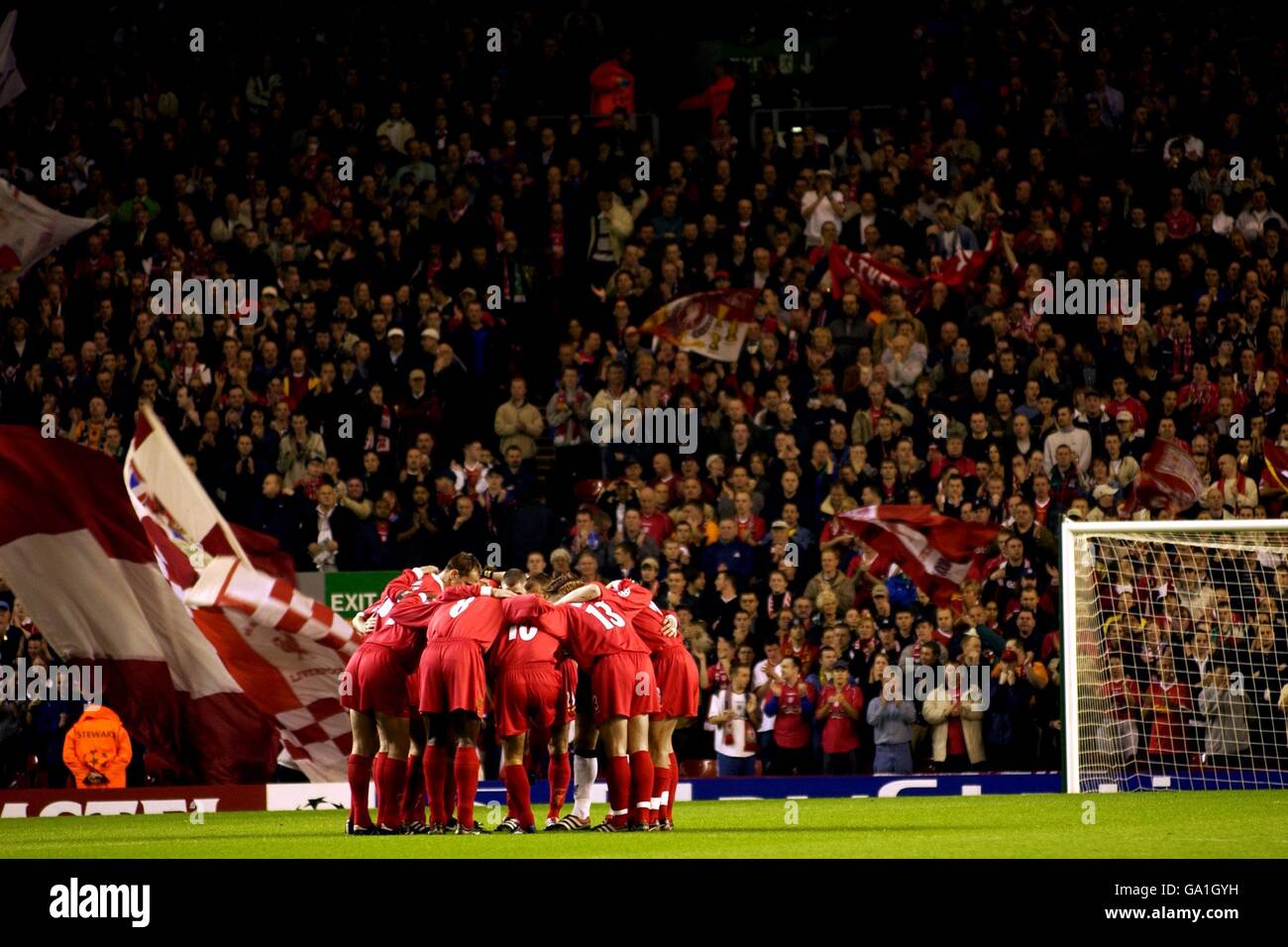 The liverpool team group before the uefa champions league hi-res stock ...